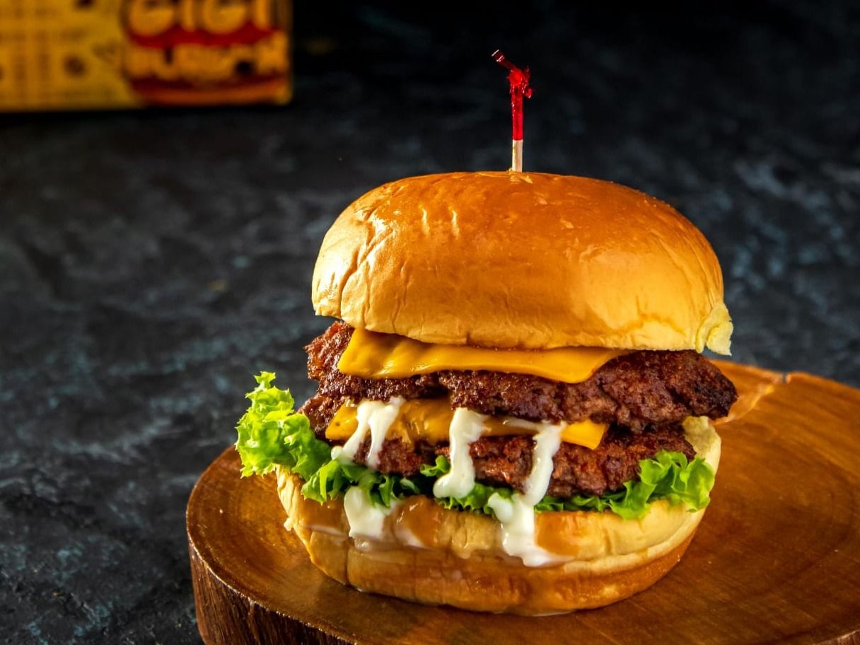 GiGi Burger Cafeteria delivery service in UAE | Talabat