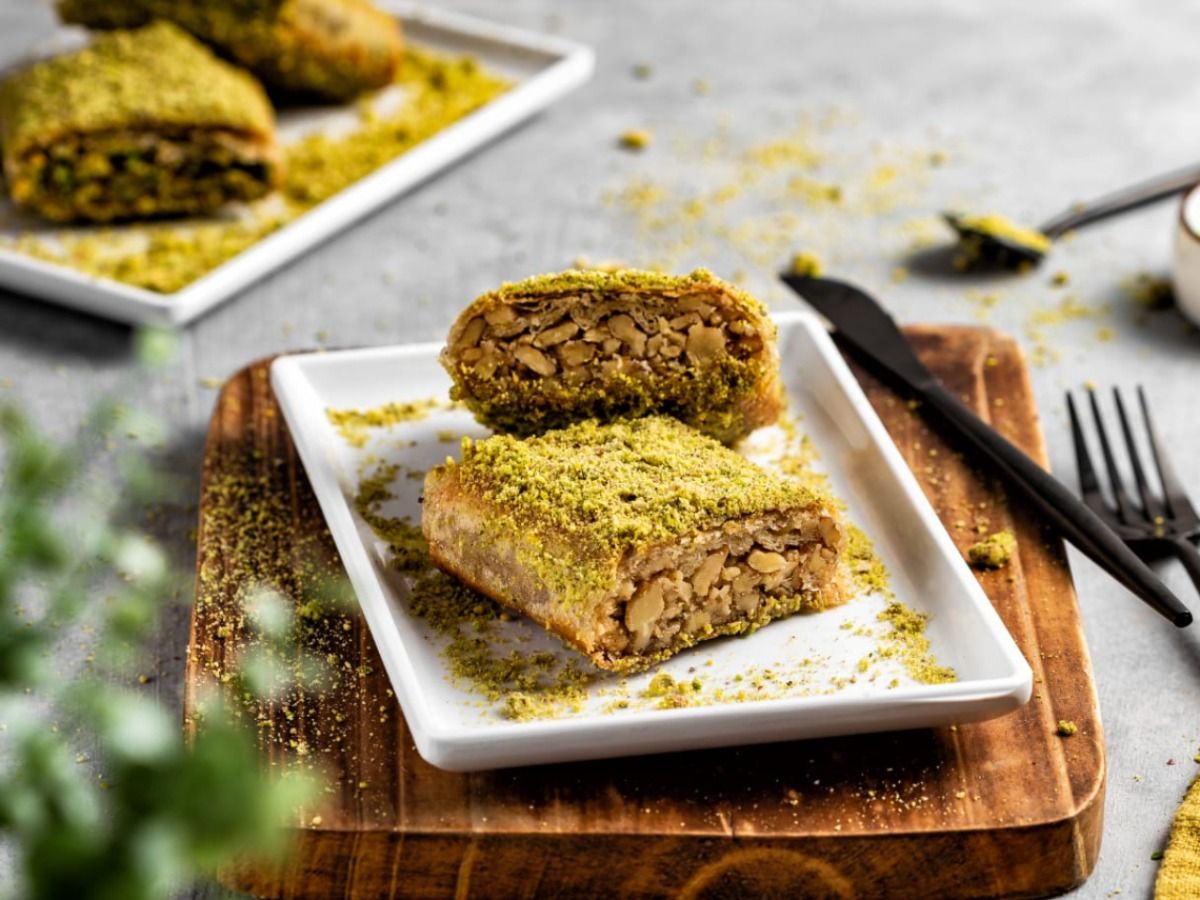 Kullaj And Tamria delivery service in UAE | Talabat