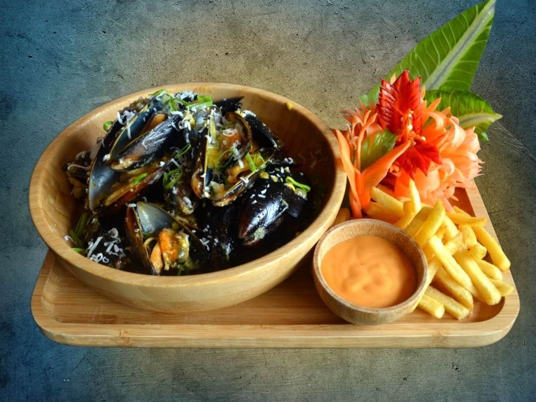 Fishion Seafood delivery service in Bahrain | Talabat