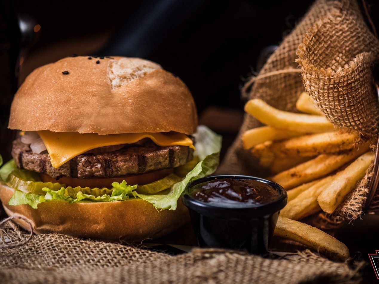 Firefly Burger delivery service in UAE | Talabat