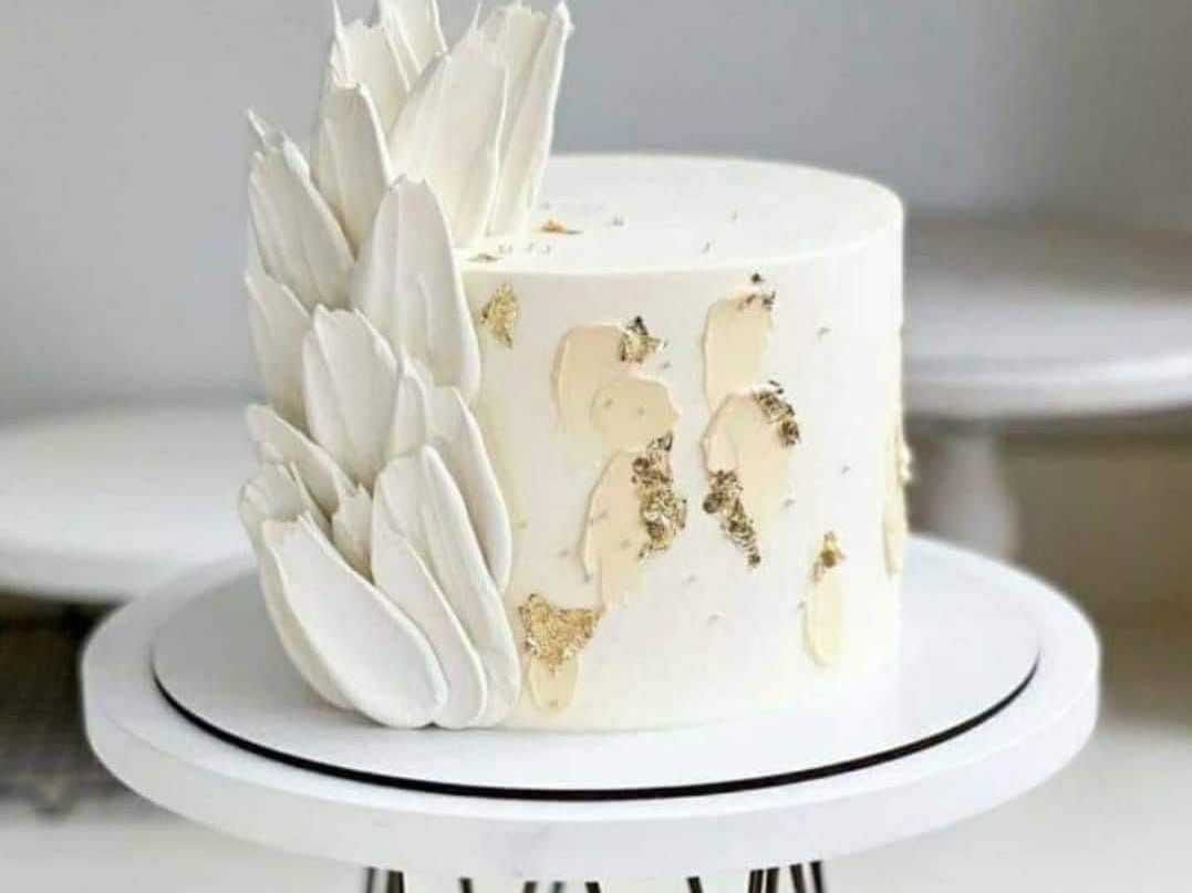 Solo cake delivery service in Kuwait | Talabat