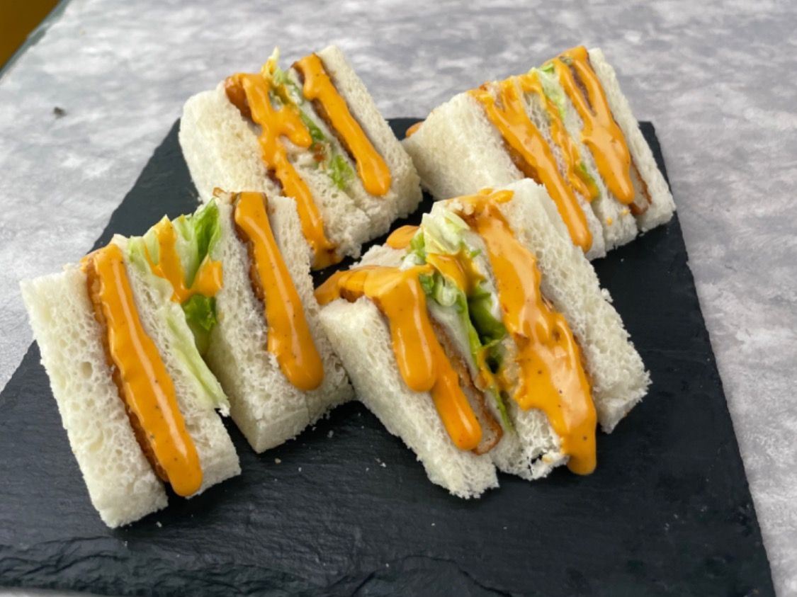 Golden spanish cafeteria delivery service in UAE | Talabat