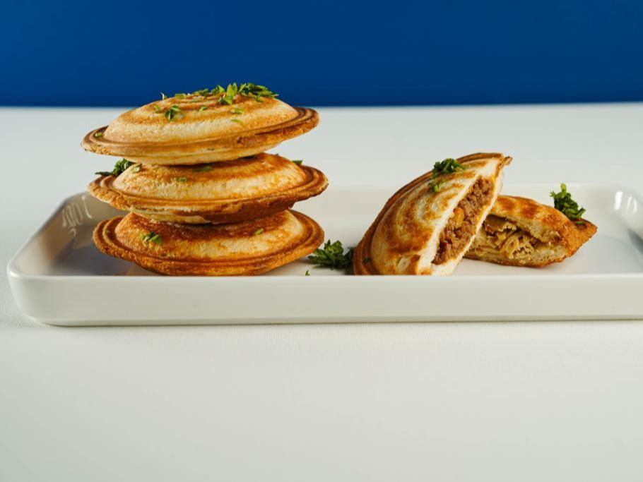 Chain Blue delivery service in Qatar | Talabat