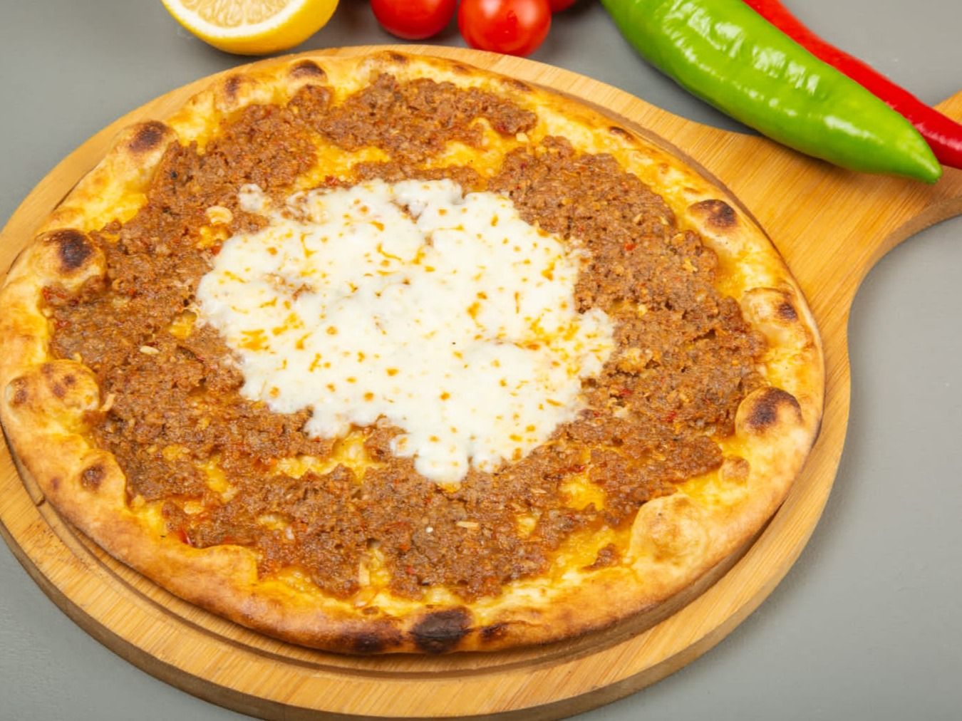 Atyab Manqusha Pastry delivery service in UAE | Talabat