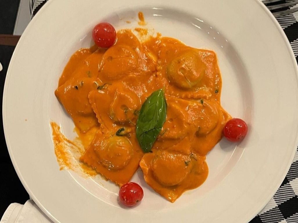 Cicos Italian Restaurant delivery service in Bahrain | Talabat