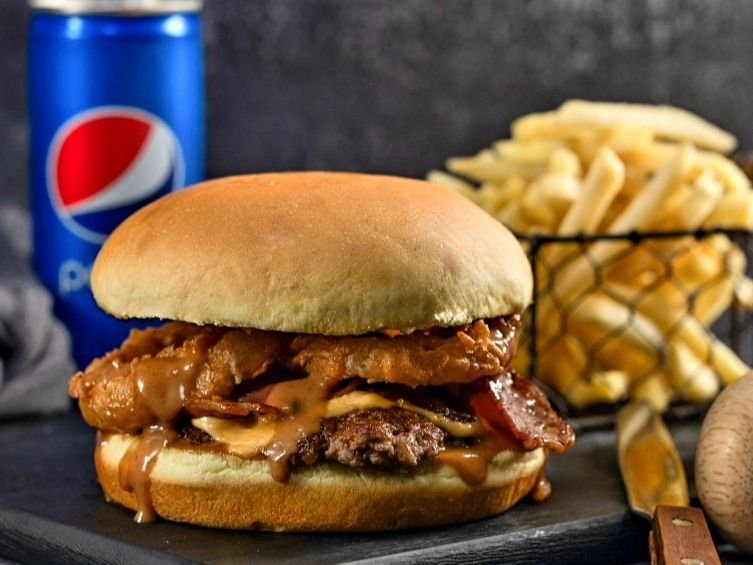 Burger Maestro delivery service in UAE | Talabat