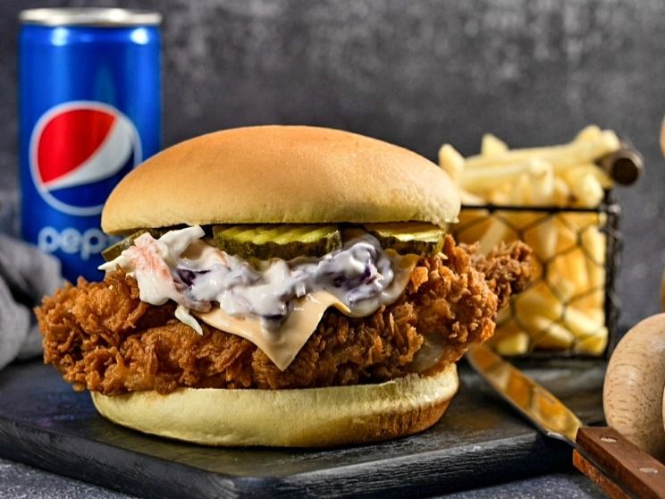 Burger Maestro delivery service in UAE | Talabat