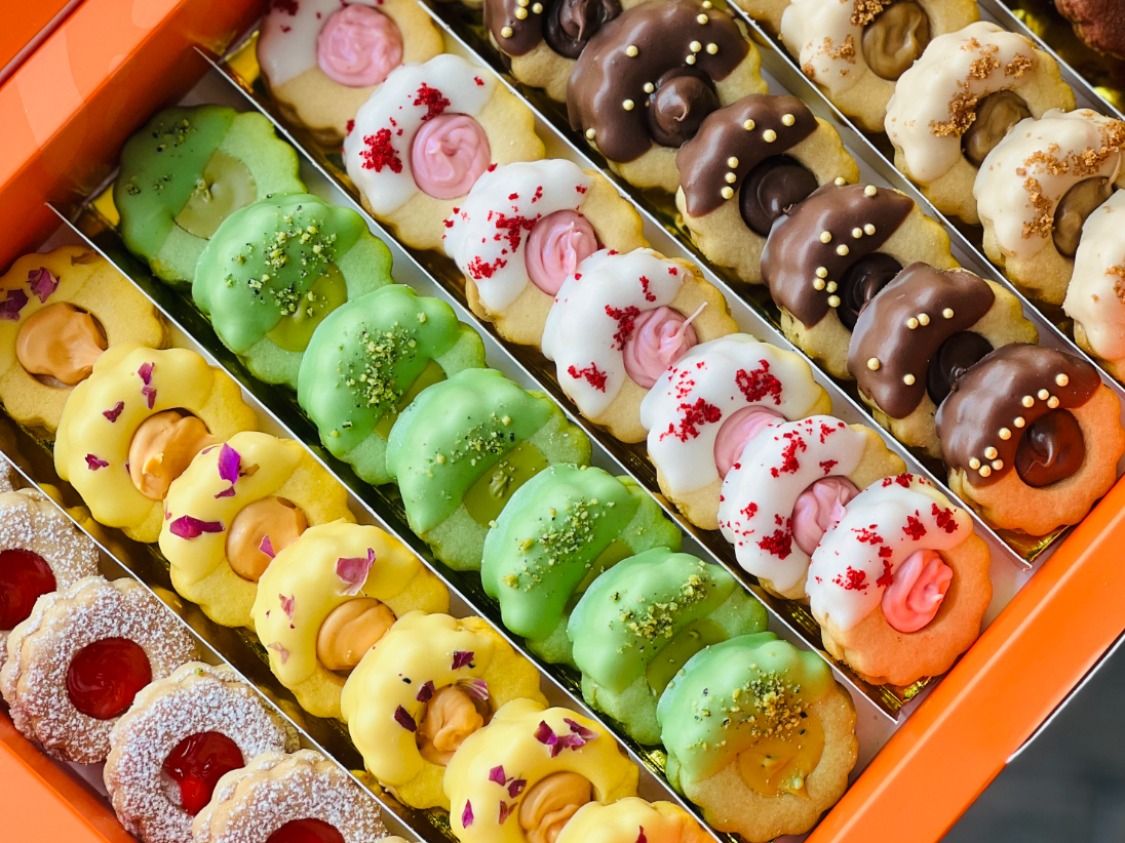 Catharei bakery and Sweets delivery service in Qatar | Talabat