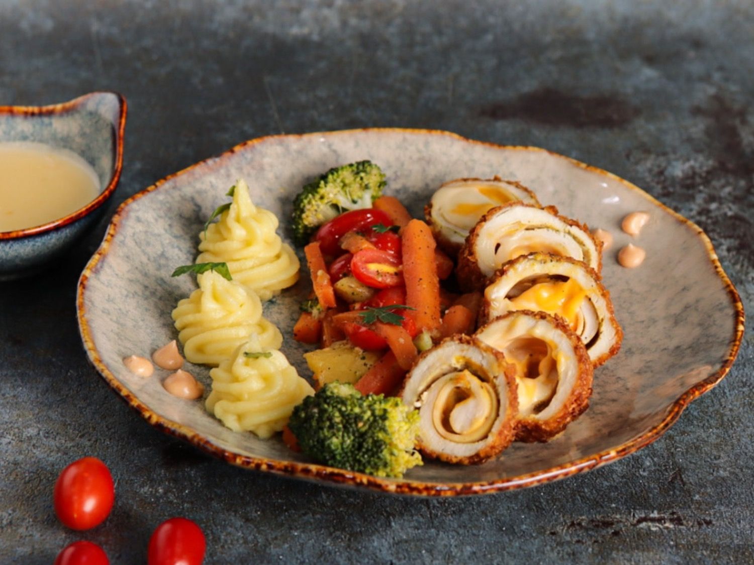 Tols Cafe delivery service in Qatar | Talabat