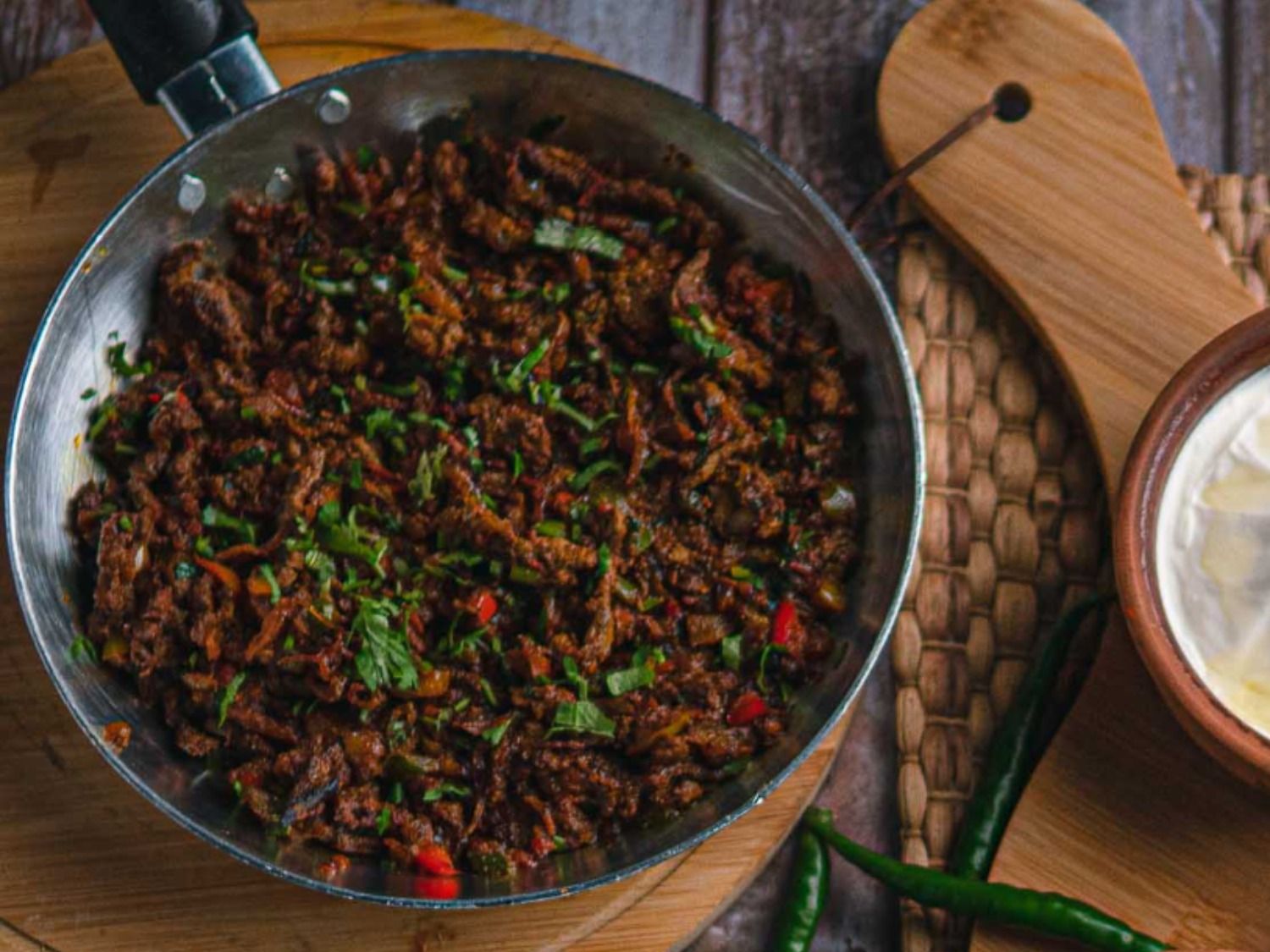 Fareej Al Tafashi and Jasoom Traditional Food delivery service in ...