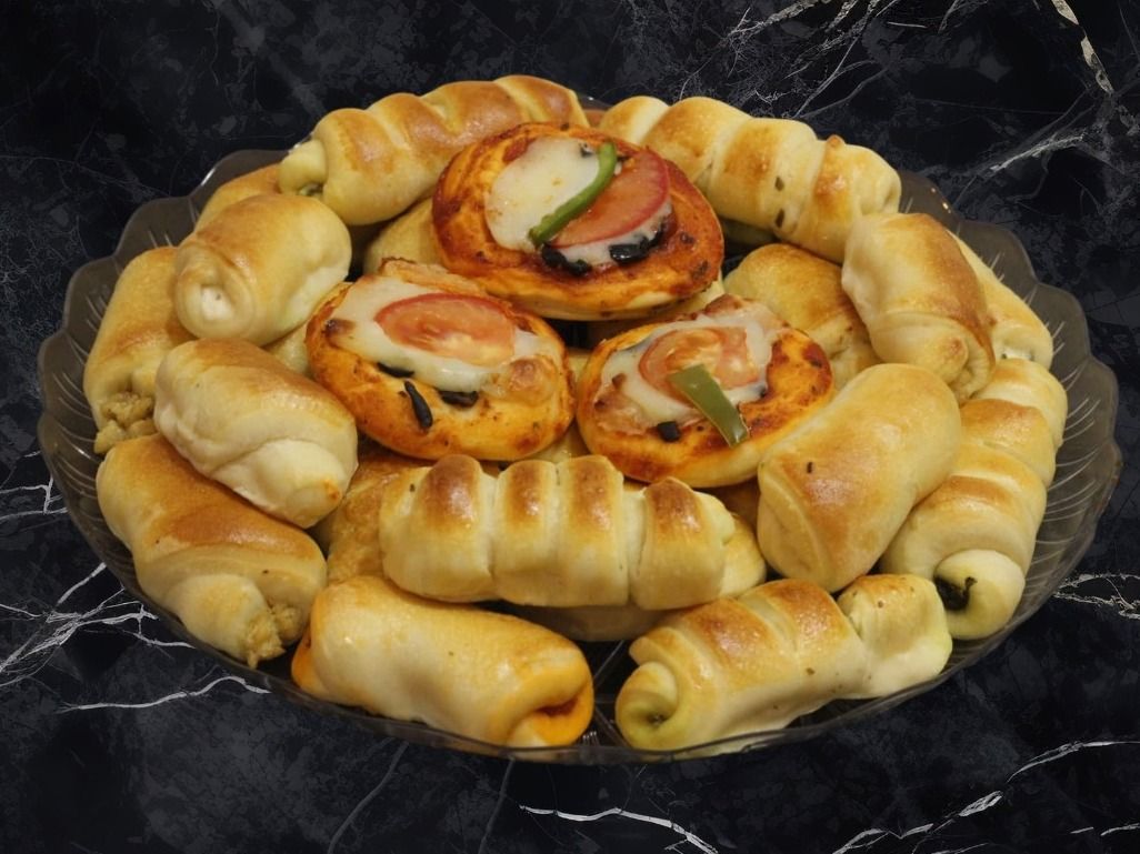 Local Bakery delivery service in Qatar | Talabat