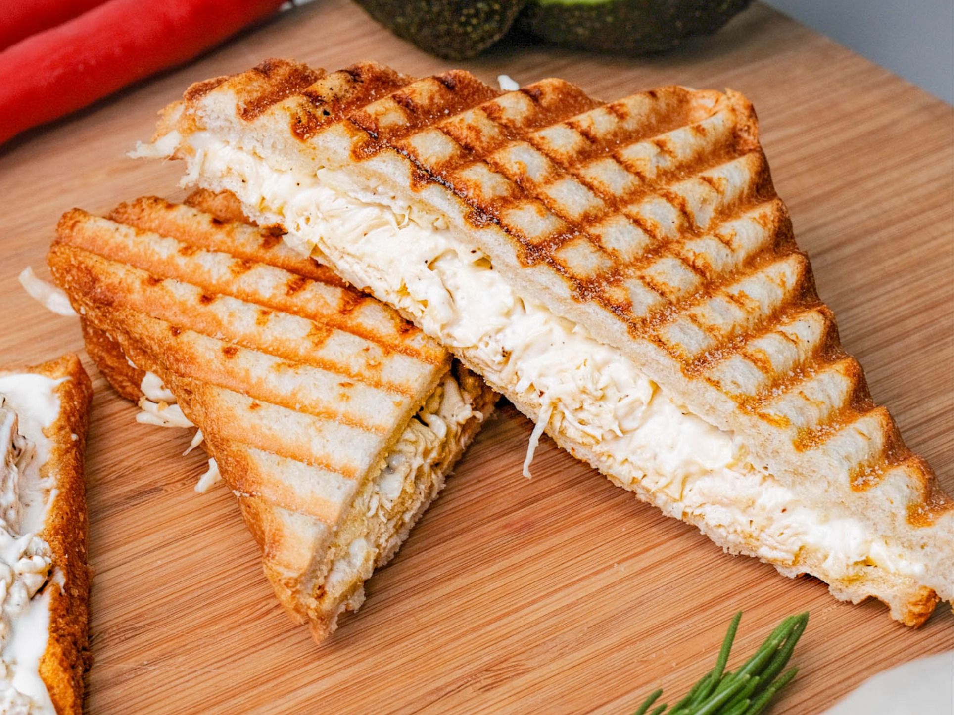 Sandwich delivery service in Qatar | Talabat