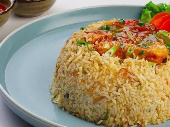 MRA Bakery Sweets & Restaurant delivery service in Qatar | Talabat