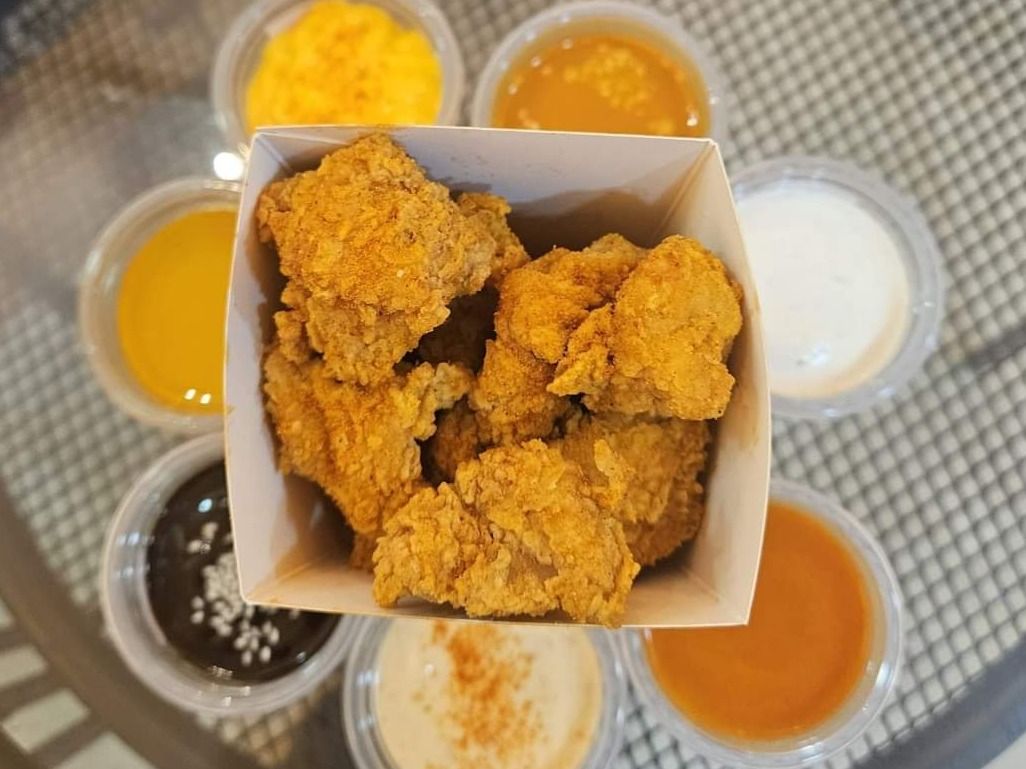 Broaster Food delivery service in Qatar | Talabat