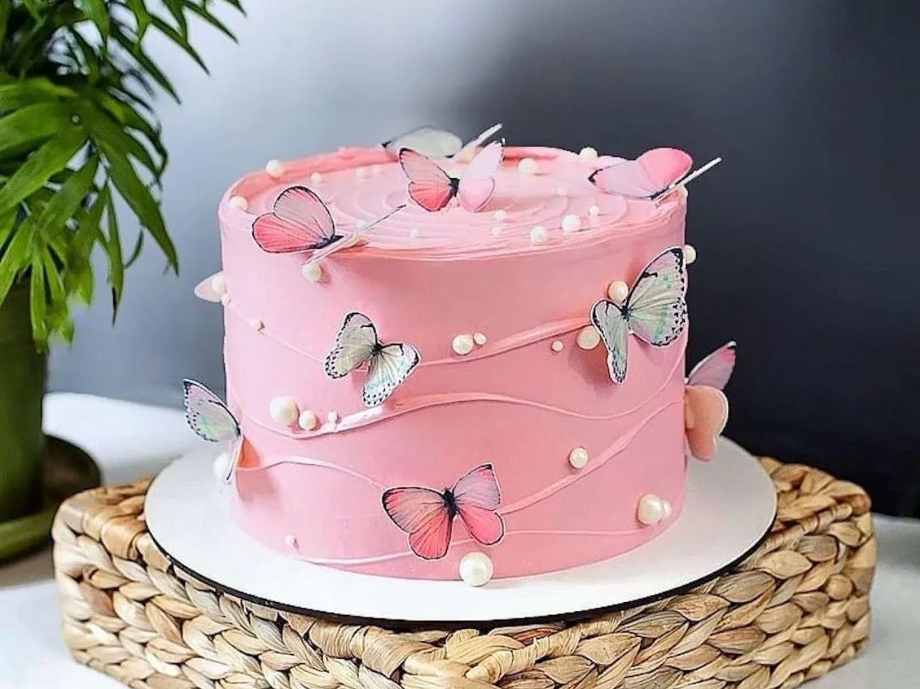 Cake Castle delivery service in Qatar | Talabat