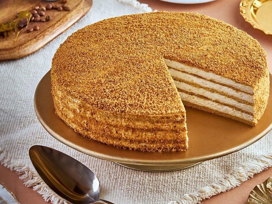 Elena Cakes & Sweets delivery service in Egypt | Talabat