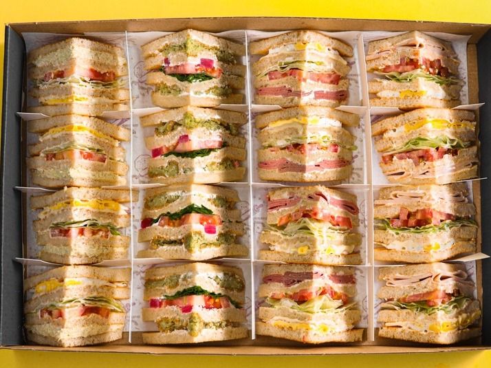 Bakery Box delivery service in Qatar | Talabat